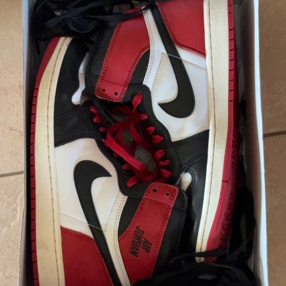 Jordan | Shoes | Nike Air Jordans Red Black And Red Size 9 | Poshmark